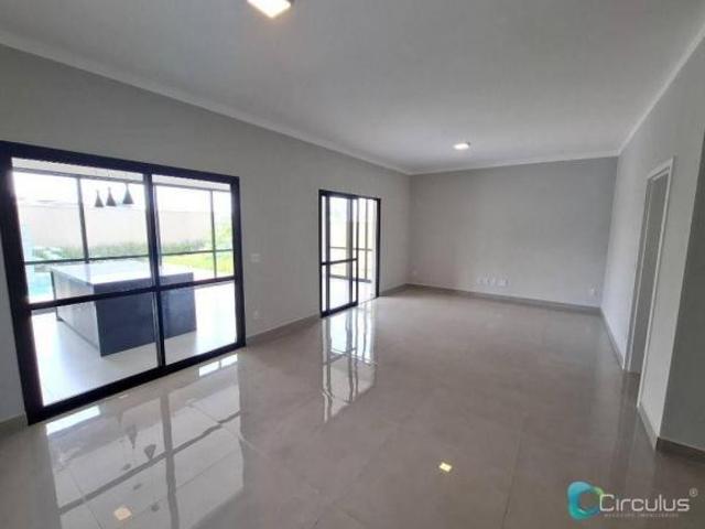 Casa com 3 dormitórios/Suítes à venda, 260 m² Vila do Golf Ribeirão Preto/SP