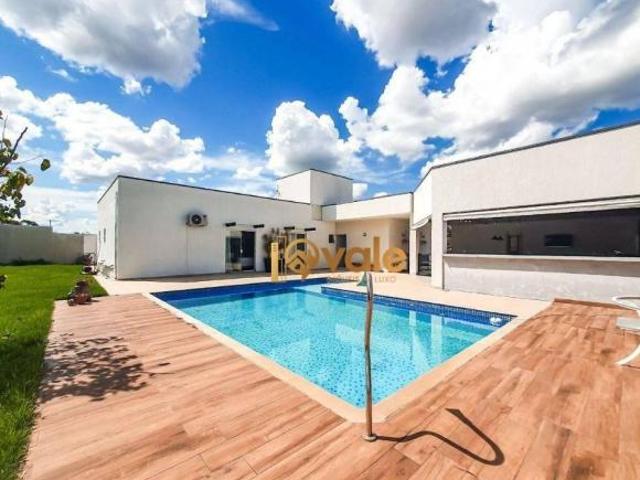 Casa com 3 dorms à venda, 490 m² Santa Helena Jacareí/SP