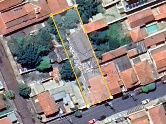 Casa com 3 dorms, Centro, Pirassununga R$ 750 mil, Cod: 10133041