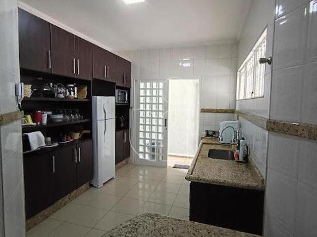 Casa com 3 dorms e área gourmet no Palmital – Marília