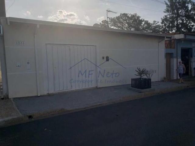 Casa com 3 dorms, Jardim das Laranjeiras, Pirassununga R$ 350 mil, Cod: 10132831