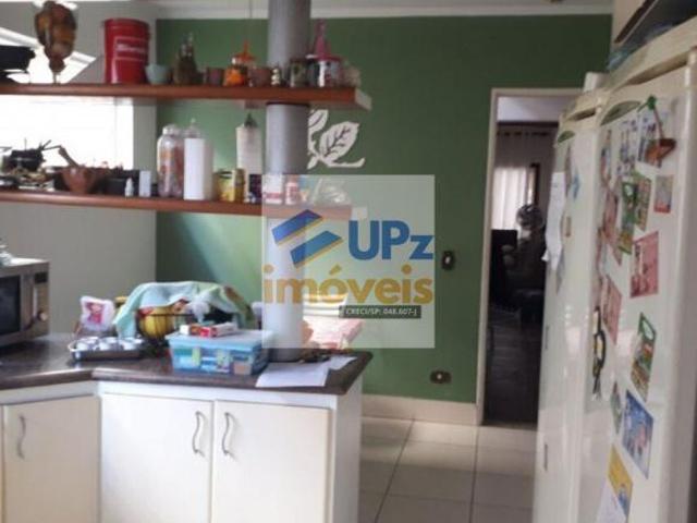 Casa com 3 dorms, sendo 1 suíte, com área gourmet e 2 vaga de garagem no Ayrosa em Osasco SP