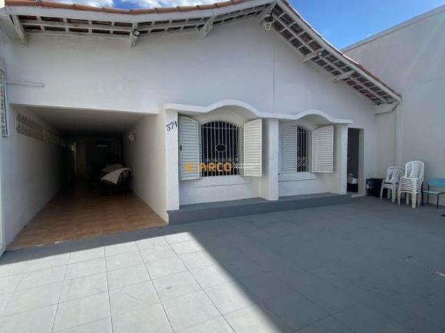 Casa com 3 Dorms sendo 2 suites Jd. Satelite São José dos Campos SP
