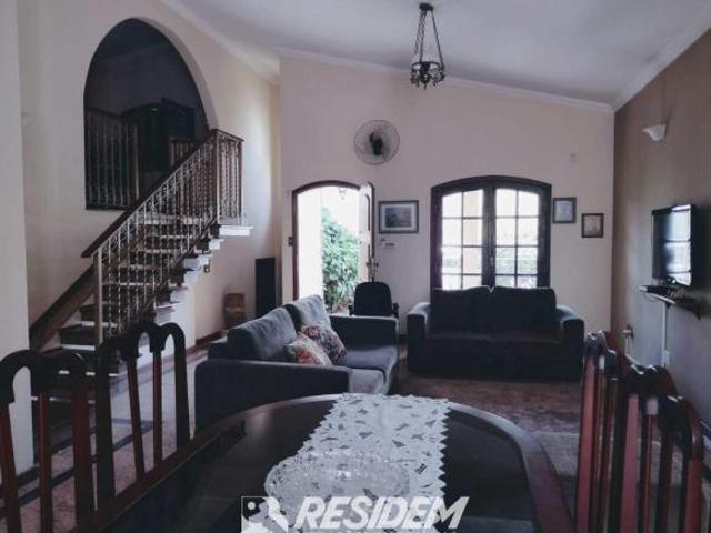Casa com 3 dorms, Vila Coralina, R$1.200.000,000 Venda, Bauru