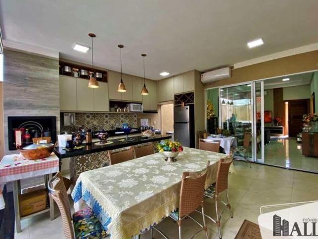 Casa com 3 dorms, Vila São Jorge, São José do Rio Preto R$ 680 mil, Cod: 9644