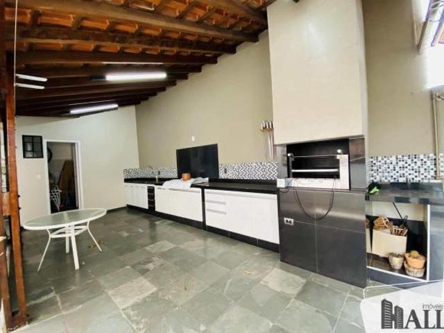 Casa com 3 dorms, Vila Santa Cruz, São José do Rio Preto R$ 780 mil, Cod: 11453