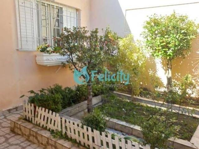 Casa com 3 dorms, 1 suíte, 2 vagas, 210m2 na Vila Ipojuca
