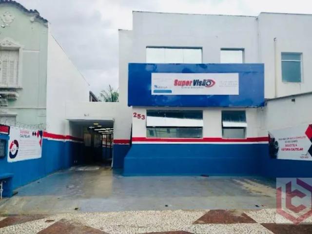 Casa com 3 escritórios à venda por R$ 2.200.000 Encruzilhada Santos/SP