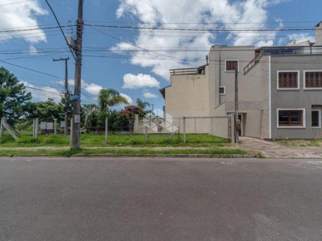 Casa com 3 pavimentos no Loteamento Hípica Boulevard 77m² privativos