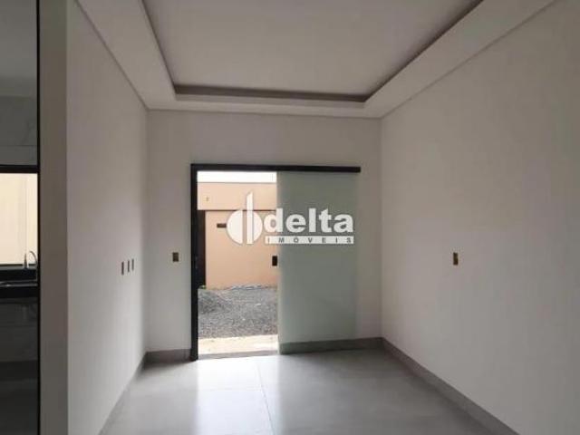 Casa com 3 quarto sendo 1 suíte disponível para Venda no bairro Jardim Brasília em Uberlândia MG