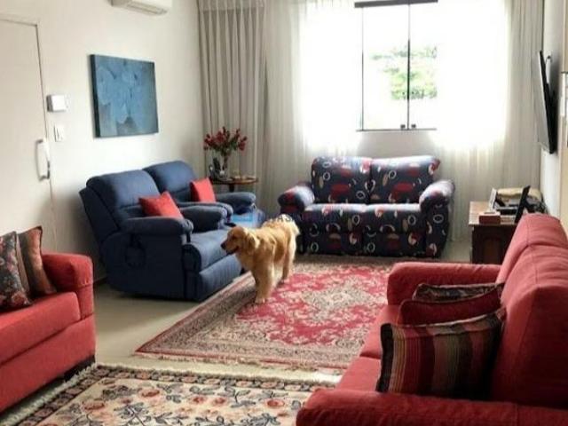 Casa com 3 Quartos 3 suítes e 3 vagas, Indianópolis