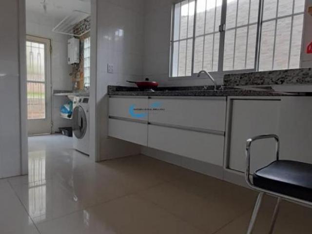Casa com 3 quartos, 148m², à venda em Porto Alegre, Chácara das Pedras
