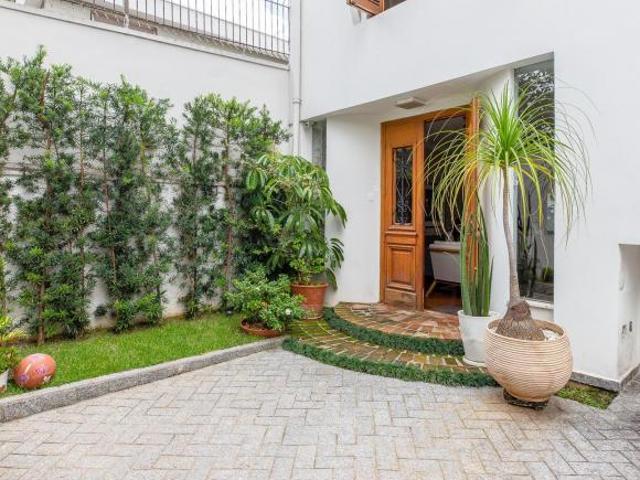 Casa com 3 quartos 175 m² com piscina e churrasqueira no Brooklin Paulista