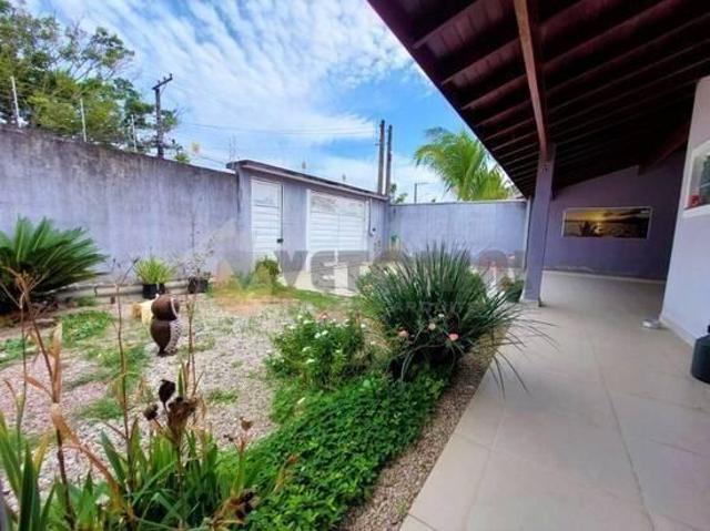 Casa com 3 quartos, 180m², à venda em Caraguatatuba, Cidade Jardim