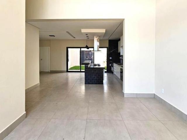 Casa com 3 Quartos, 183m² à venda Condomínio Royal Garden Paulínia/SP