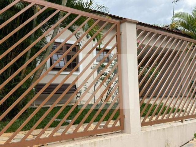Casa com 3 quartos, 190 m² venda por R$ 950.000 ou aluguel por R$ 4.857/mês Parque Jatibaia Sou