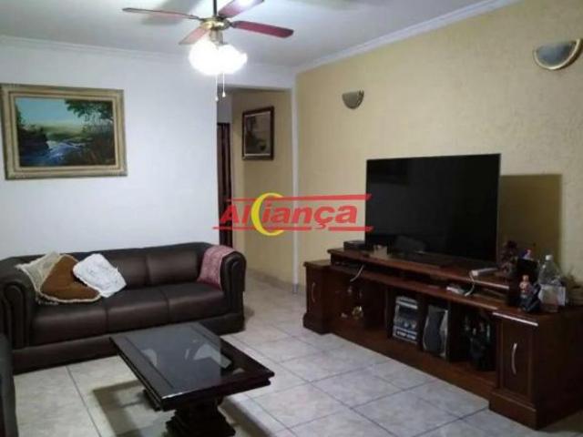 Casa com 3 quartos 1 Suíte à venda 270m² 3 Vagas na Vila Galvão, Guarulhos SP