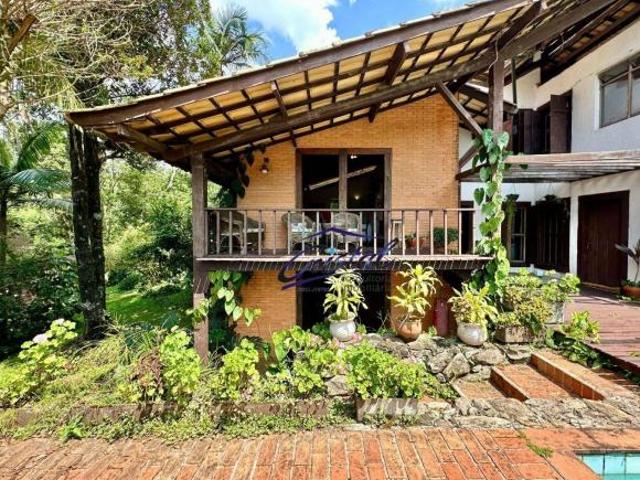 Casa com 3 quartos 1 suíte à venda, 304 m² Chácara São João Granja Viana Carapicuíba/SP