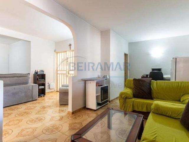 Casa com 3 Quartos, 1 Suíte e Amplo Quintal à Venda na QSC 19 – Taguatinga Sul/DF