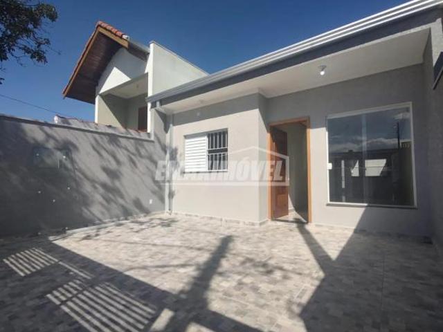 Casa com 3 Quartos, 1 suíte e 2 vagas Residencial Vila Amato