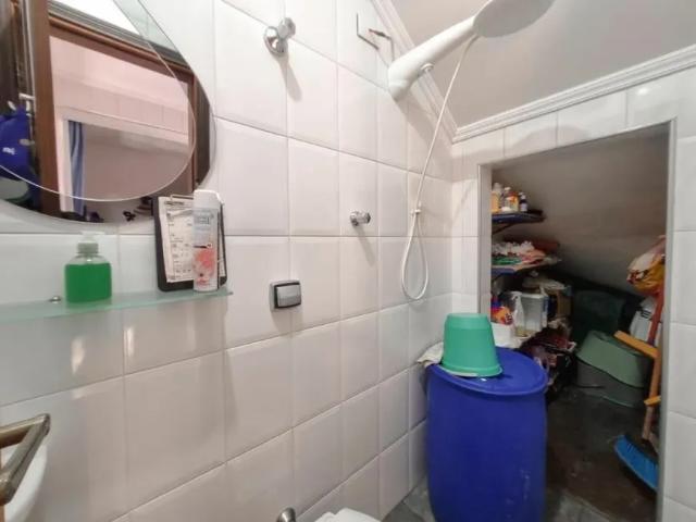 Casa com 3 quartos 1 suíte e 3 vagas no Conjunto Residencial Butantã. FL64