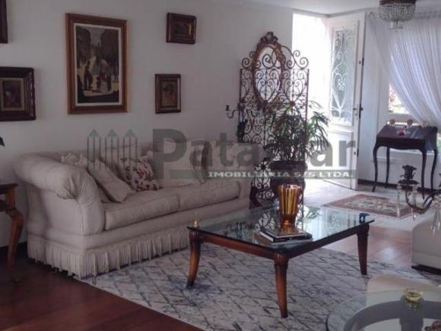 Casa com 3 quartos 1 suite garagem 4 com piscina