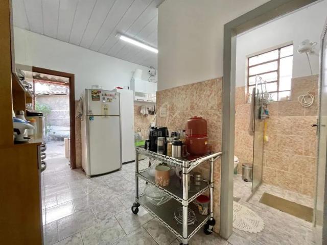 Casa com 3 quartos 1 suíte no bairro Calafate
