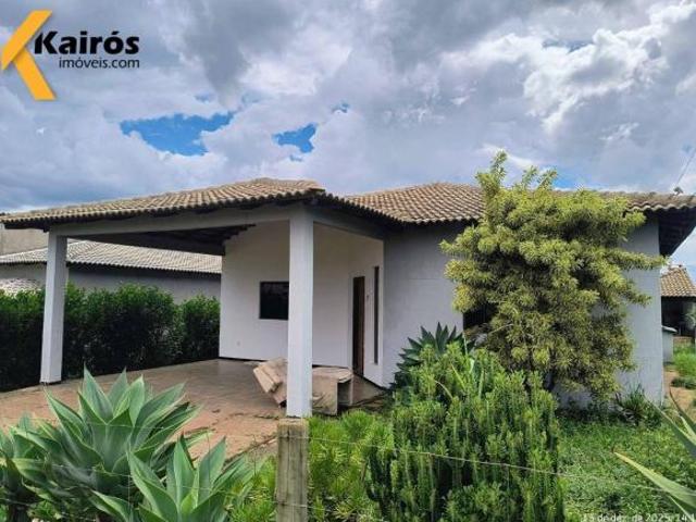Casa com 3 quartos 1 suíte no Condomínio das Nascentes. Inf.: 61 9.8300 2010