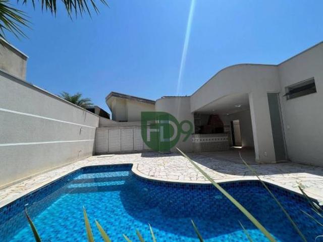 Casa com 3 quartos, 205 m² venda por R$ 1.650.000 ou aluguel por R$ 8.500/mês Condomínio Terras