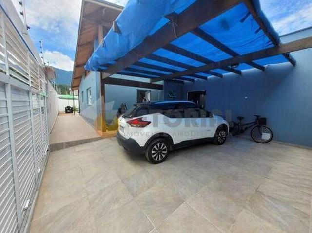 Casa com 3 quartos, 210m², à venda em Caraguatatuba, massaguaçu
