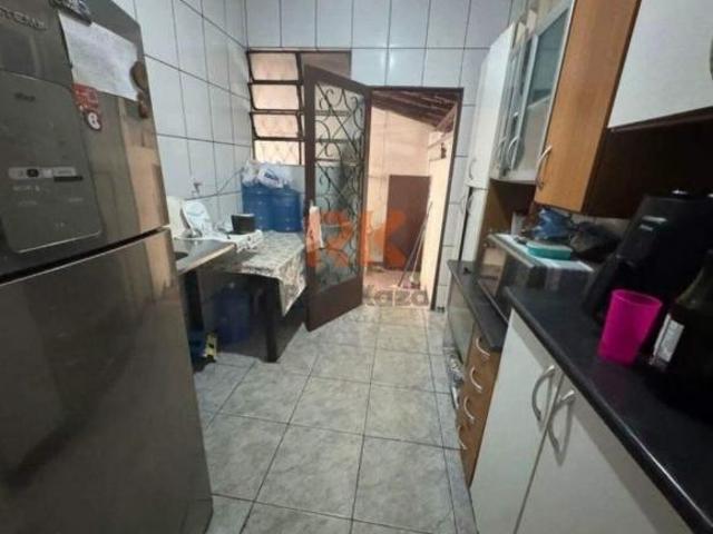 Casa com 3 Quartos + 2 Barracões Independentes à Venda no Bairro Itapoã – Belo Horizonte
