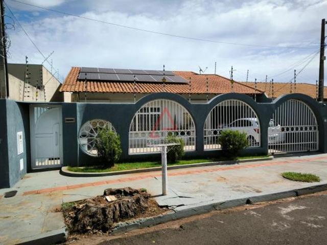 Casa com 3 quartos 2 Suítes, 195m² por R$649.000,00, Jardim dos Alpes I, Londrina PR