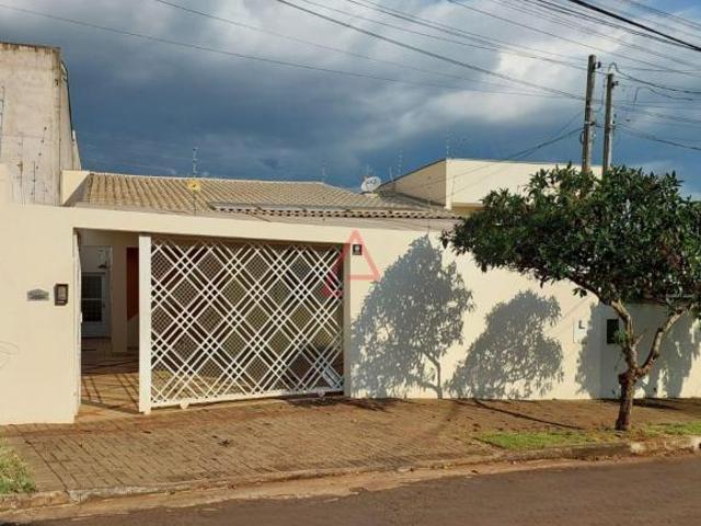 Casa com 3 Quartos 2 suítes à Venda, 160m² por R$850.000,00, Santa Alice, Londrina PR
