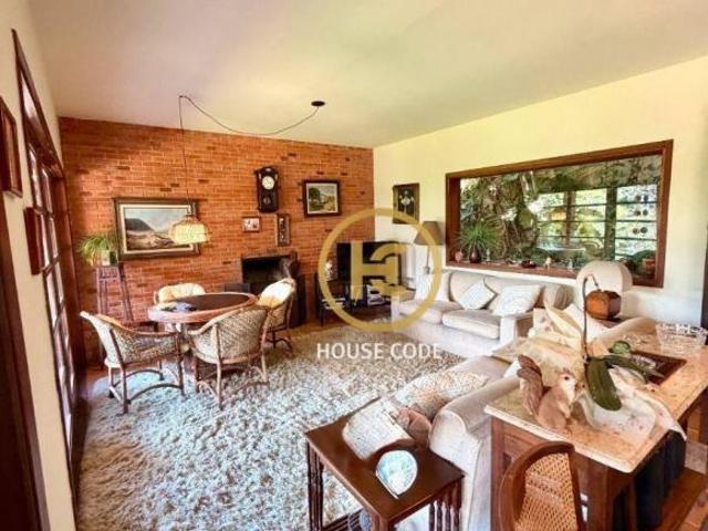 Casa com 3 Quartos 2 Suítes à venda, 300 m² por R$ 1.700.000 Condomínio Forest Hills Granja Via