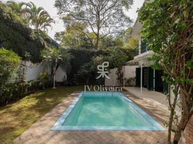 Casa com 3 Quartos, 318 m² venda por R$ 1.800.000 ou aluguel por R$ 10.173/mês Panamby São Pau
