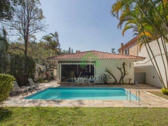 Casa com 3 qUARTos, 341 m² venda ou aluguel Jardim Guedala São Paulo/SP
