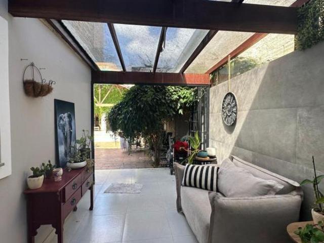 Casa com 3 quartos, 4 vagas e Piscina no Jardim Social