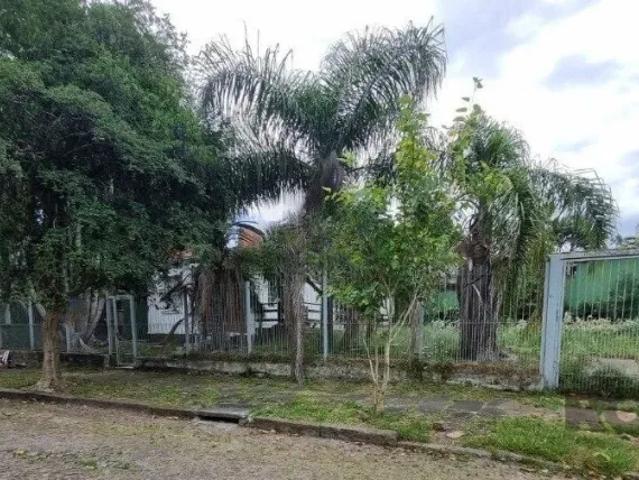Casa com 3 quartos, 4 vagas e 120m² no bairro Vila Assução
