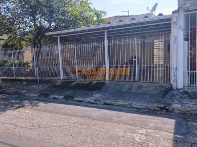 Casa com 3 quartos com edícula 475 metros quadrados no Jardim Paulista, SJC