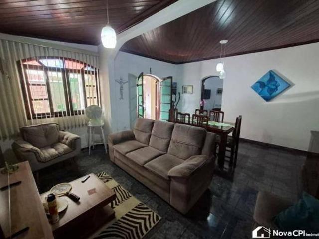 Casa com 3 Quartos Canto do Forte na Praia Grande/SP