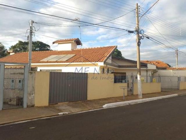 Casa com 3 quartos, Centro, Pirassununga R$ 800 mil, Cod: 10132734