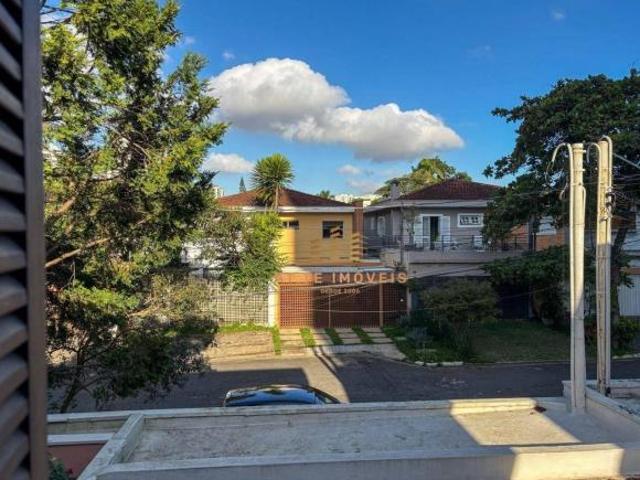 Casa com 3 quartos, churrasqueira, 2 vagas no Alto da Boa Vista