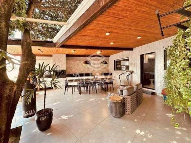 Casa com 3 Quartos à Venda, 456m²