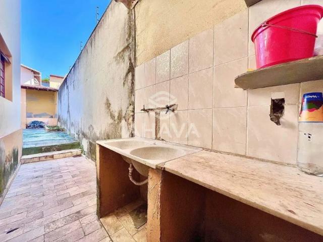 Casa com 3 Quartos à Venda 458m² Santa Amélia Próximo à Avenida Portugal