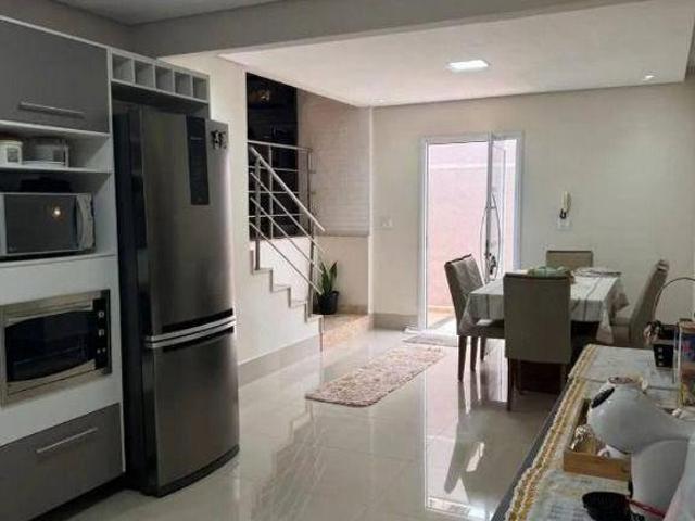 Casa com 3 quartos à venda