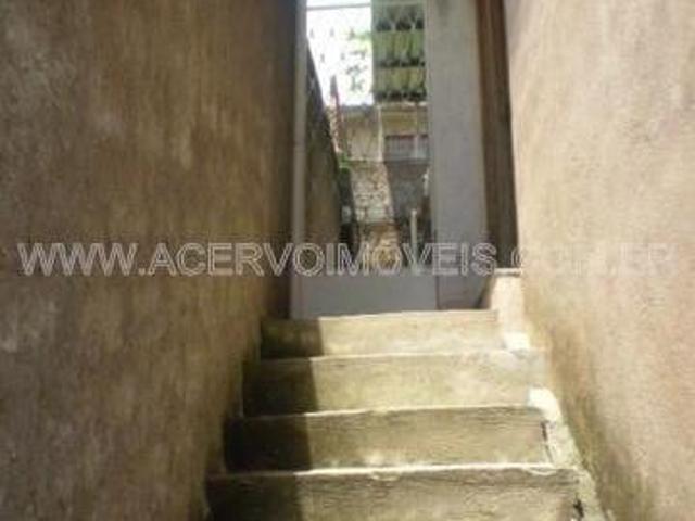 Casa com 3 quartos à venda, 92 m² por R$ 350.000 Parque Independência Juiz de Fora/MG