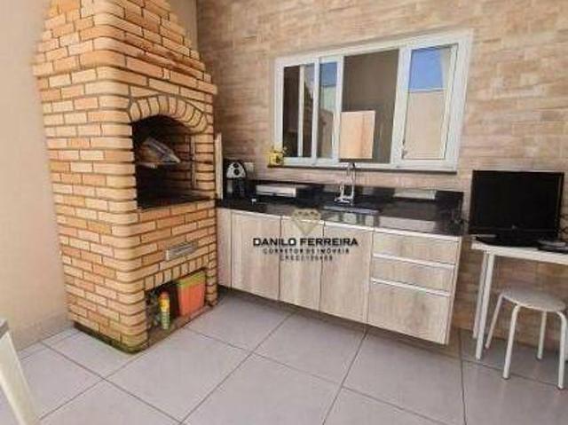 Casa com 3 quartos à venda, 110 m² por R$ 800.000