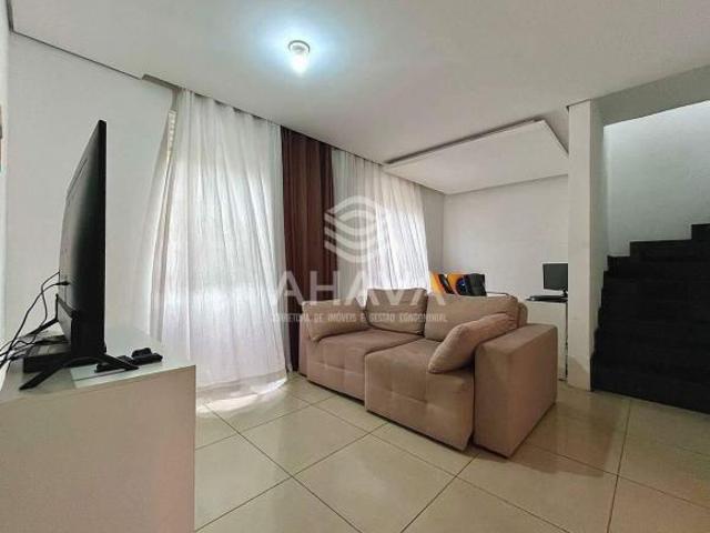 Casa com 3 Quartos à Venda 111m² Santa Mônica Próximo à Rua Érico Veríssimo