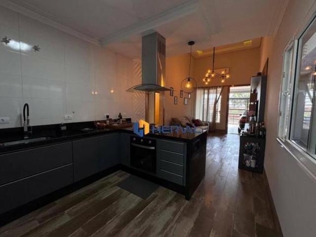 Casa com 3 quartos à venda, 120 m² por R$ 700.000 Jardim Munique Maringá/PR