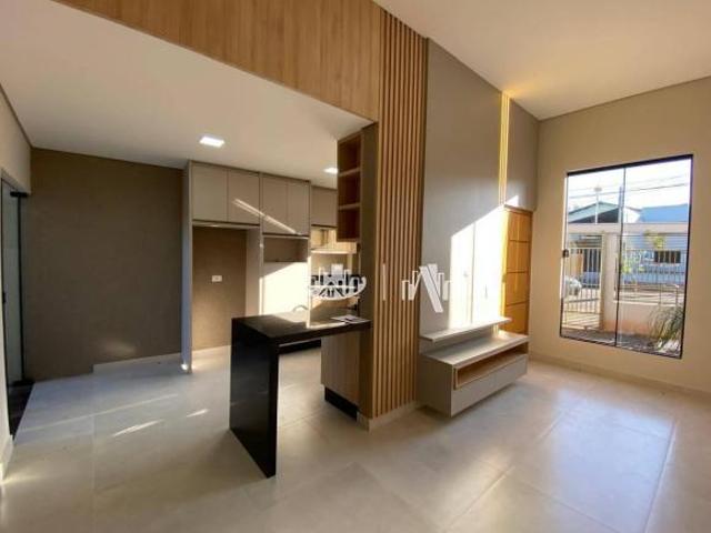 Casa com 3 quartos à venda, 125 m² por R$ 550.000 Residencial Quadra Norte Londrina/PR